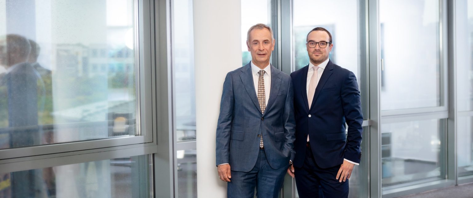 Notar Oliver Mathern-von Glinski und Notar Dr. Lukas Prinz